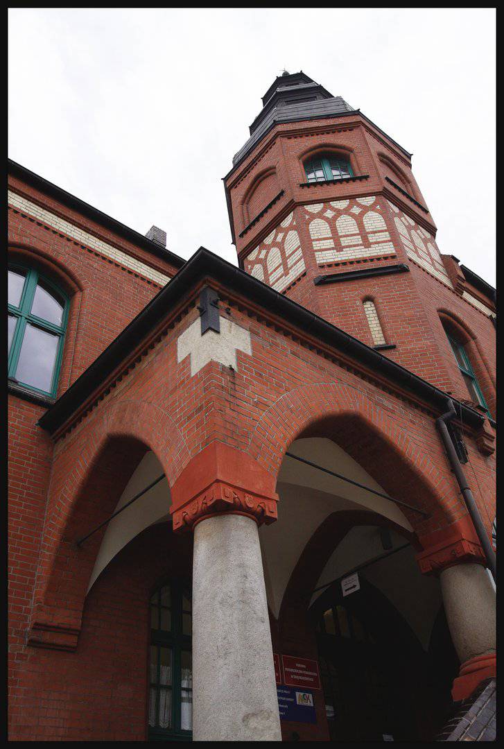Ratusz gminy Lipiny w Świętochłowicach - Śląskie. Informa...